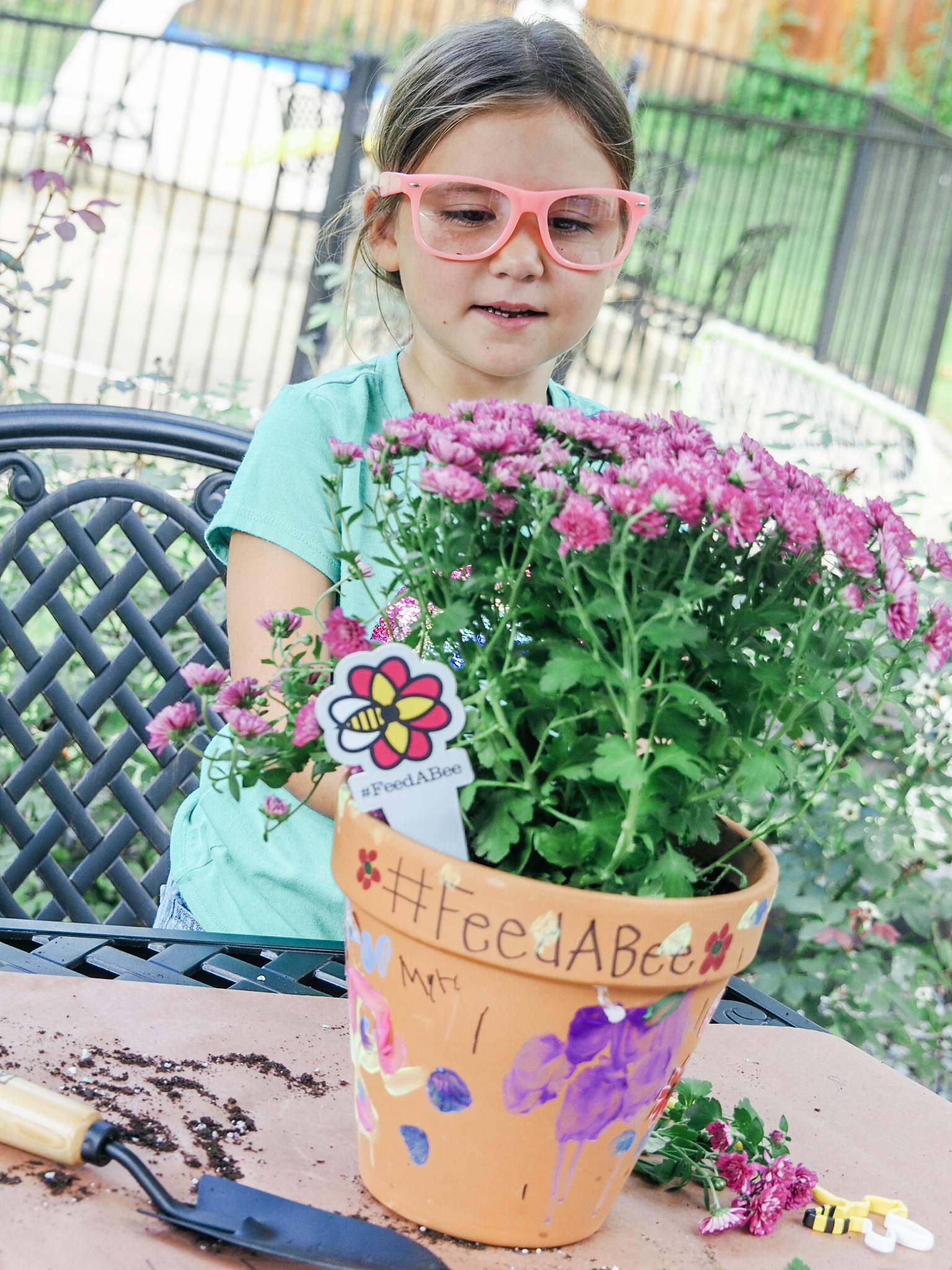 How To Create A Pollinator-Friendly Garden with Kids - Emmy Lou Styles