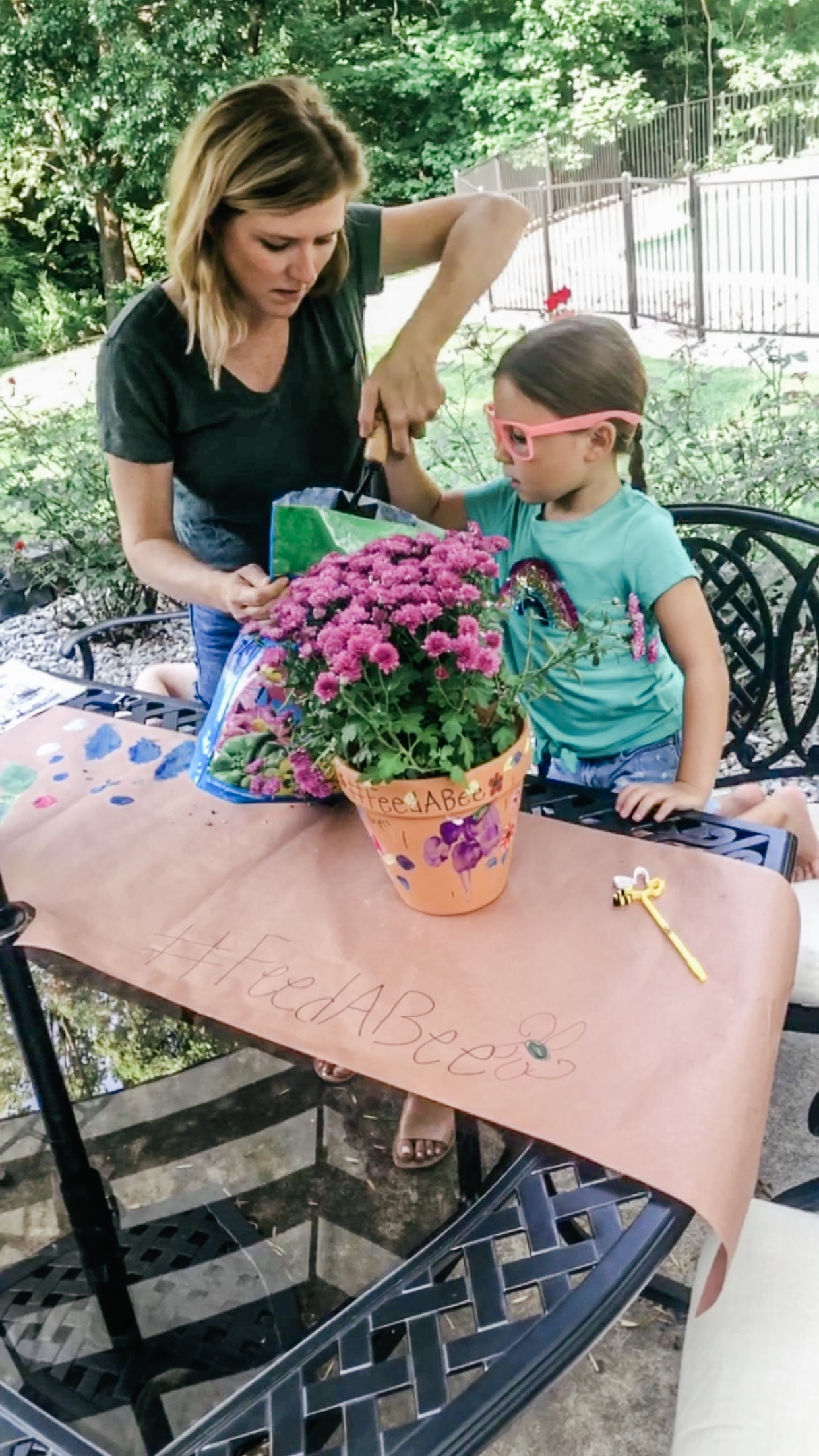 How To Create A Pollinator-Friendly Garden with Kids - Emmy Lou Styles
