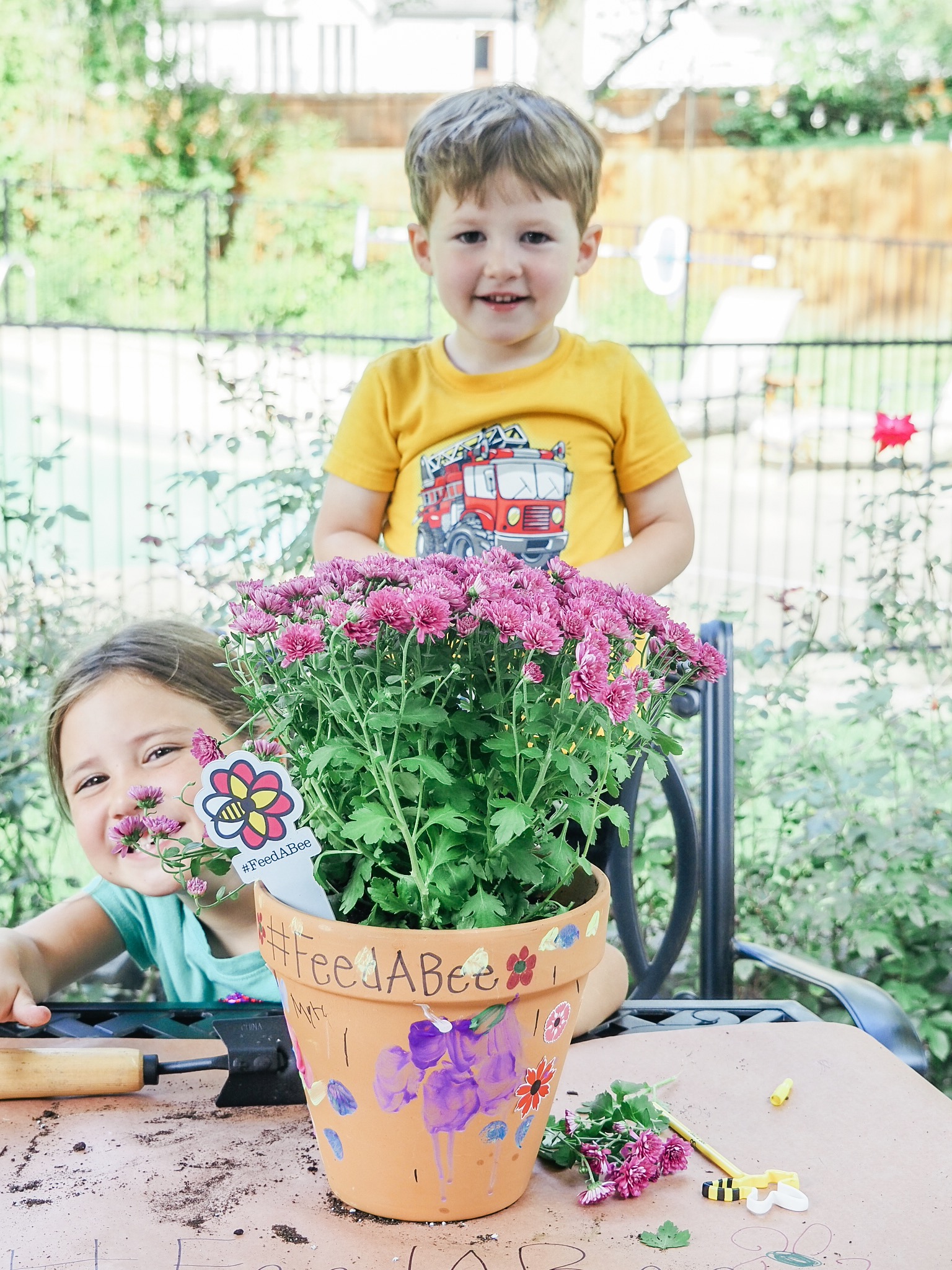 How To Create A Pollinator-Friendly Garden with Kids - Emmy Lou Styles